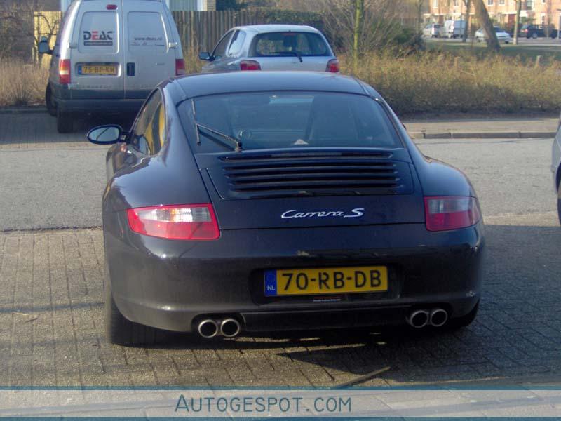 Porsche 997 Carrera S MkI - 18 March 2006 - Autogespot