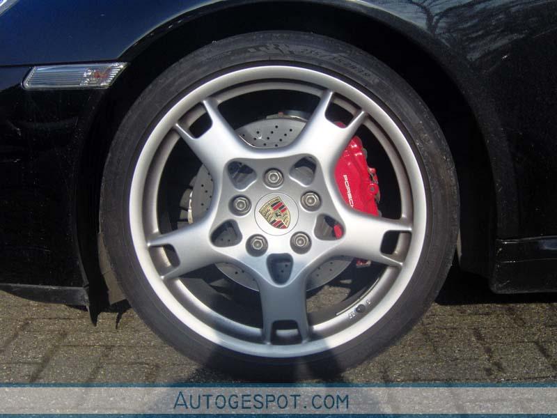 Porsche 997 Carrera S MkI - 18 March 2006 - Autogespot