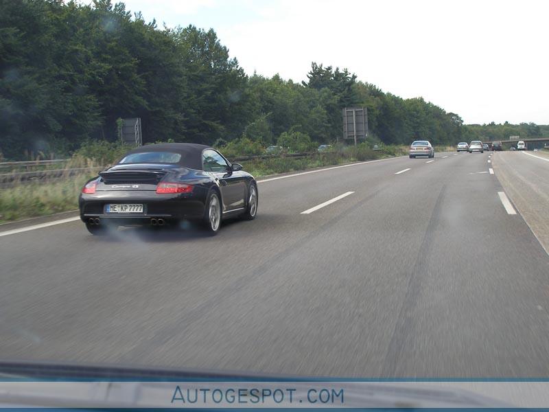 Porsche 997 Carrera 4S Cabriolet MkI - 22 August 2006 - Autogespot