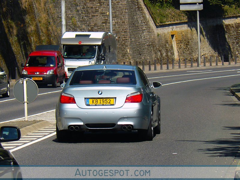 BMW M5 E60 2005 - 21 August 2009 - Autogespot