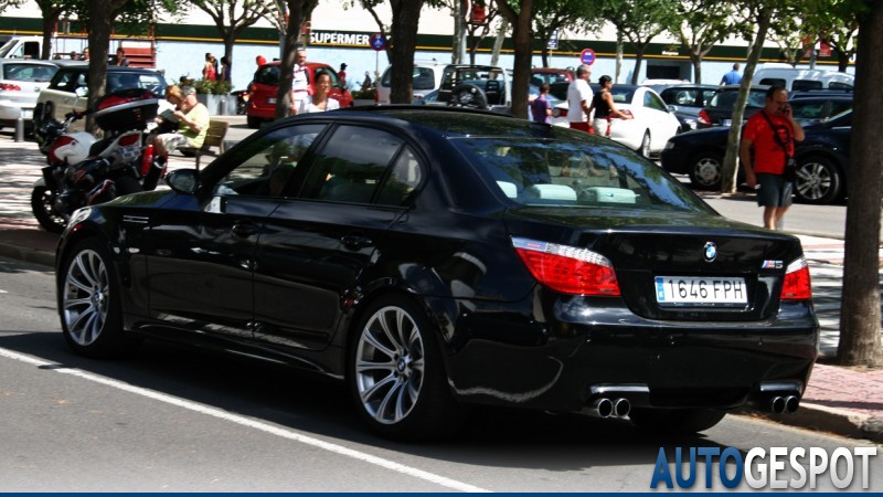 BMW M5 E60 2005 - 24 August 2010 - Autogespot