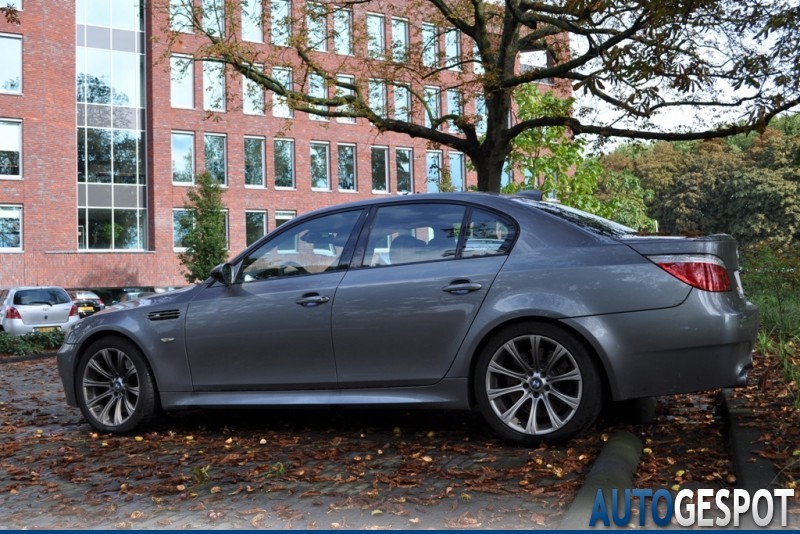 BMW M5 E60 2005 - 24 September 2010 - Autogespot