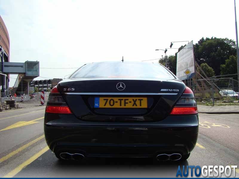 Mercedes-Benz S 65 AMG V221 - 29 October 2010 - Autogespot