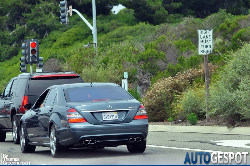 Mercedes-Benz S 65 AMG V221 - 11 March 2011 - Autogespot