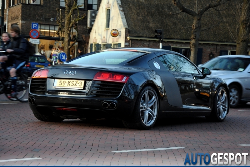 Audi R8 - 12 March 2011 - Autogespot