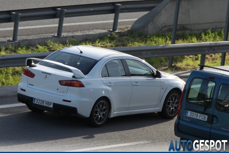 Mitsubishi Lancer Evolution X MR - 04 April 2011 - Autogespot