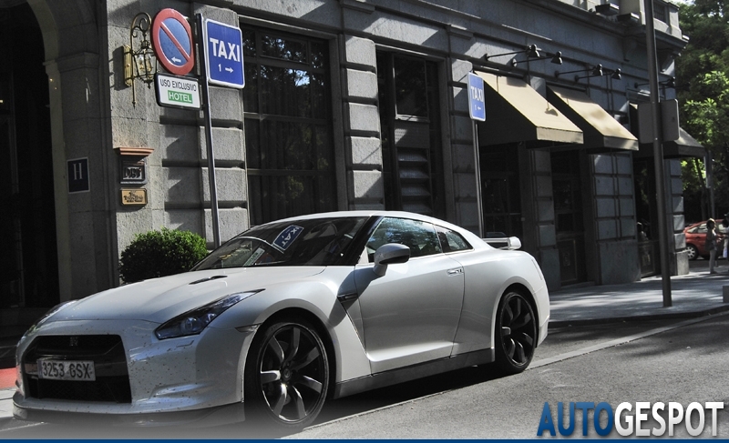 Nissan GT-R - 15 June 2011 - Autogespot