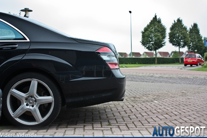 Mercedes-Benz S 65 AMG V221 - 14 July 2011 - Autogespot