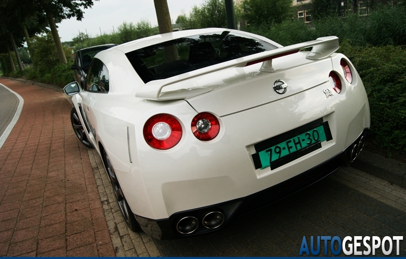 Nissan GT-R - 25 August 2011 - Autogespot