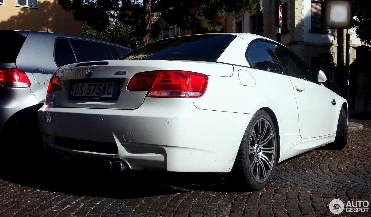 BMW M3 E93 Cabriolet - 30 October 2011 - Autogespot