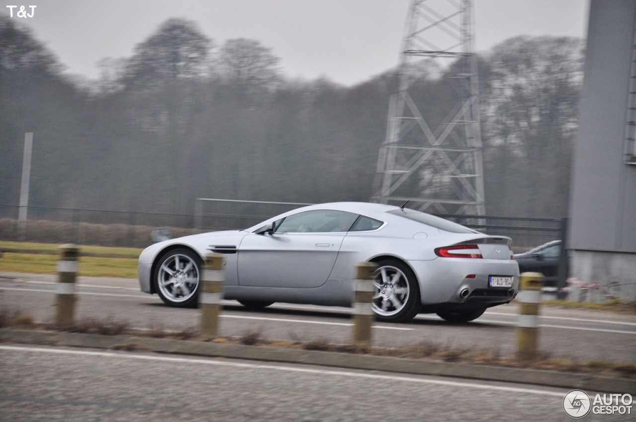 Aston Martin V8 Vantage - 01 March 2012 - Autogespot