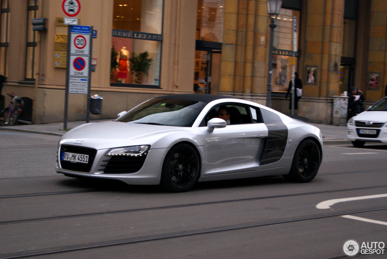 Audi R8 - 31 March 2012 - Autogespot Audi R8 - 31 March 2012 - Autogespot