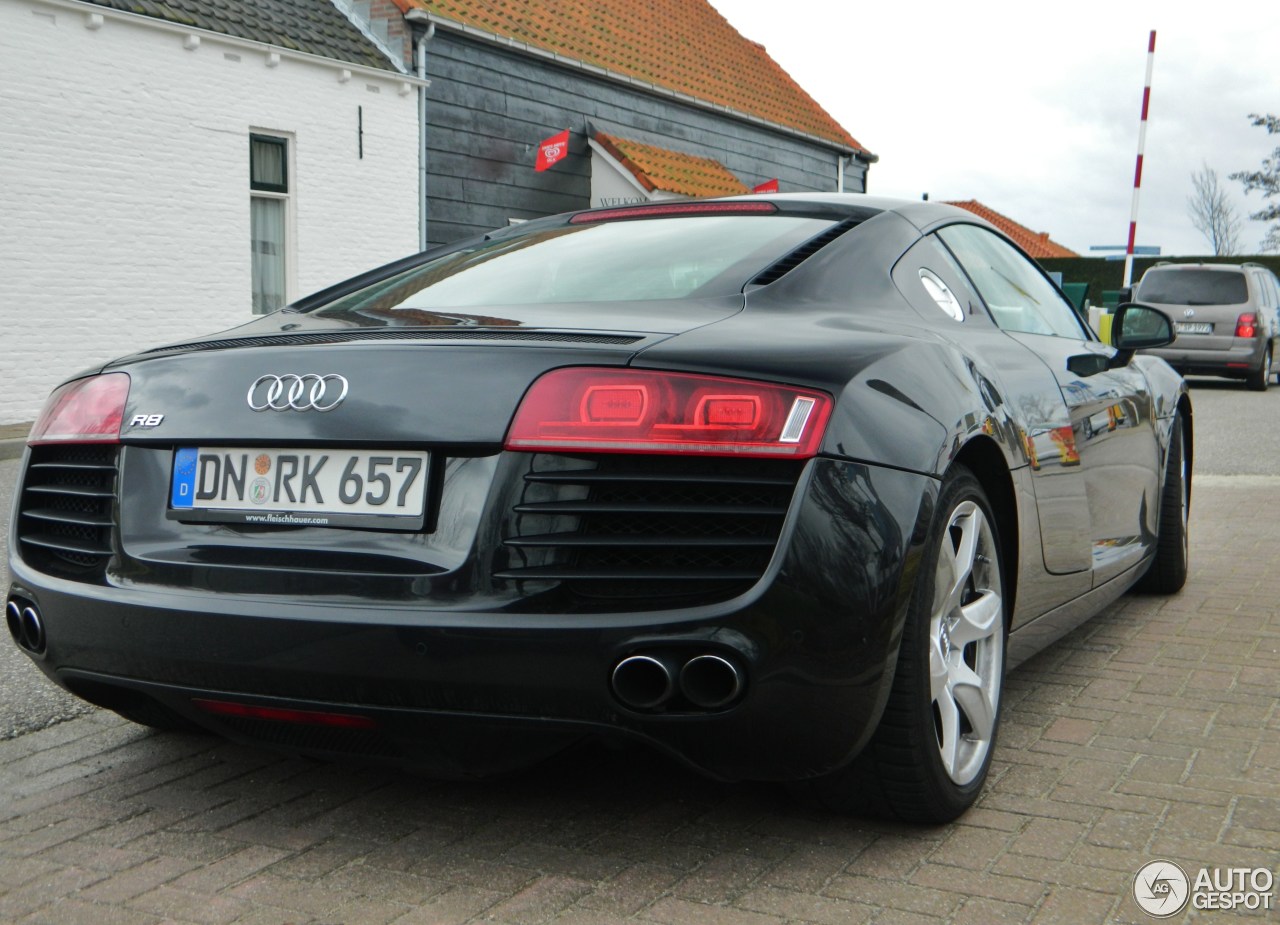 Audi R8 - 08 April 2012 - Autogespot