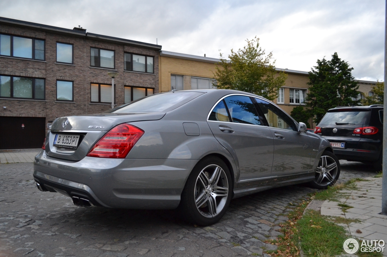 Mercedes-Benz S 63 AMG W221 2011 - 25 August 2012 - Autogespot