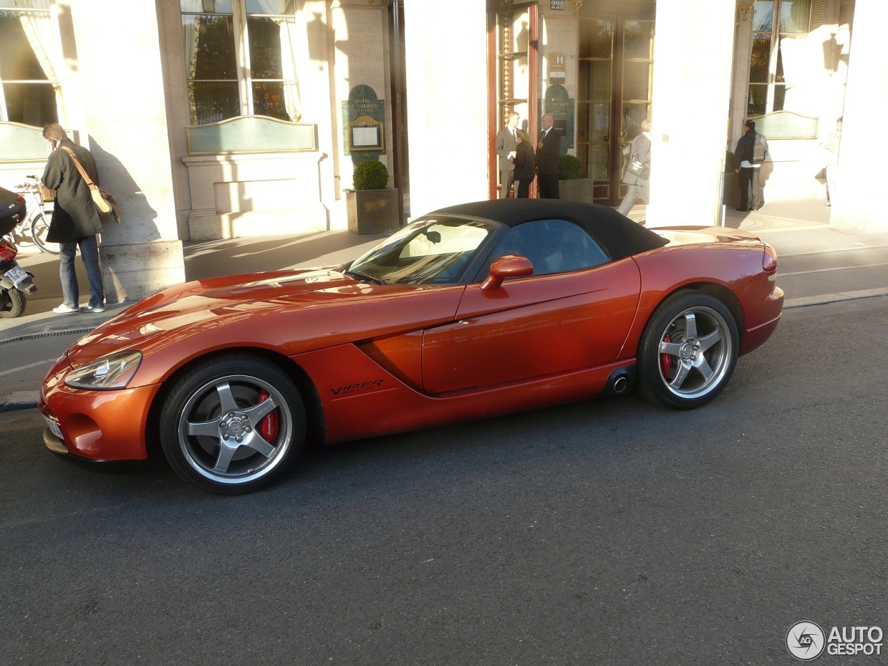 Dodge Viper SRT-10 Roadster Copperhead Edition - 28 September 2012 ...