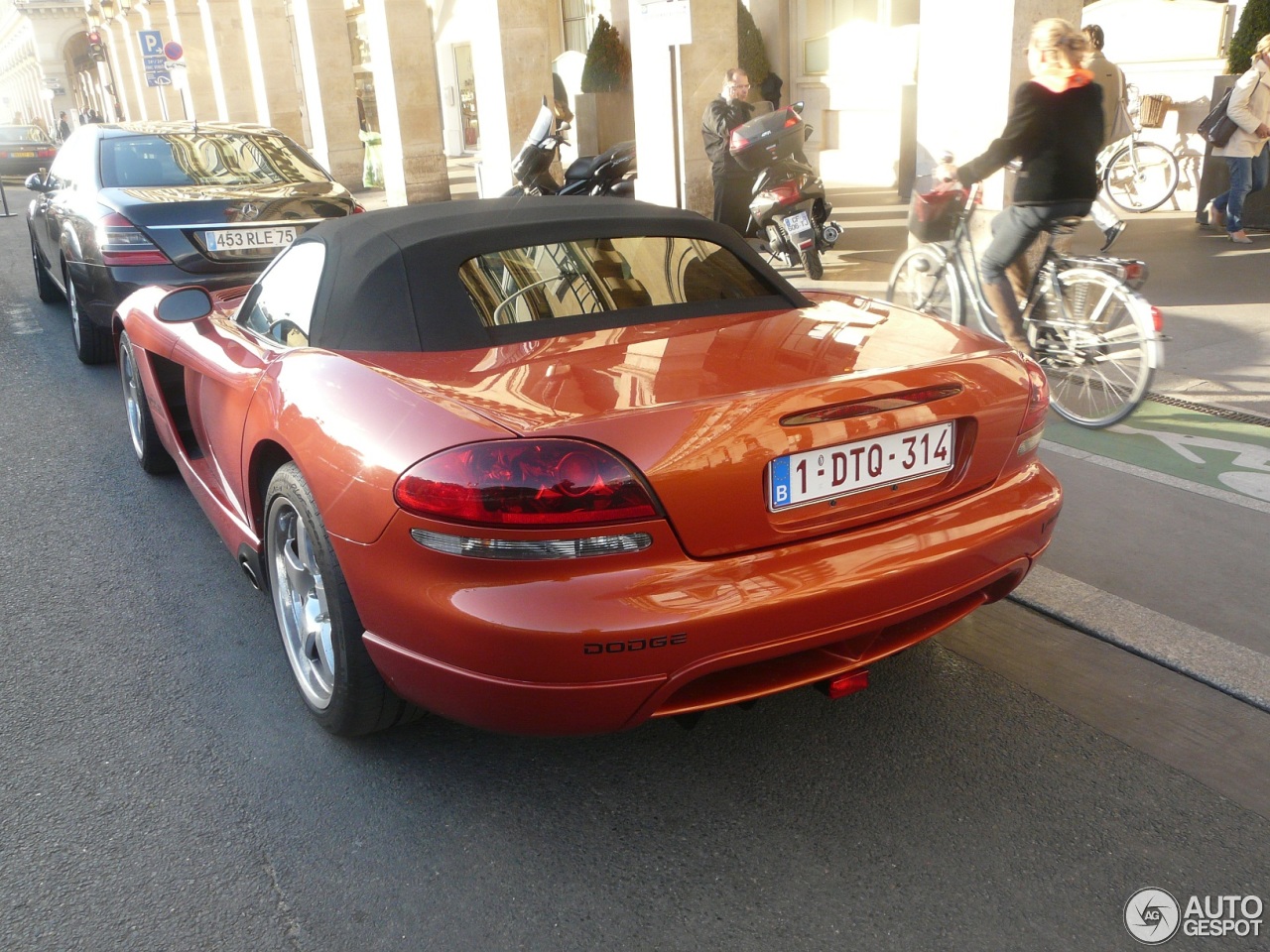 Dodge Viper SRT-10 Roadster Copperhead Edition - 28 September 2012 ...