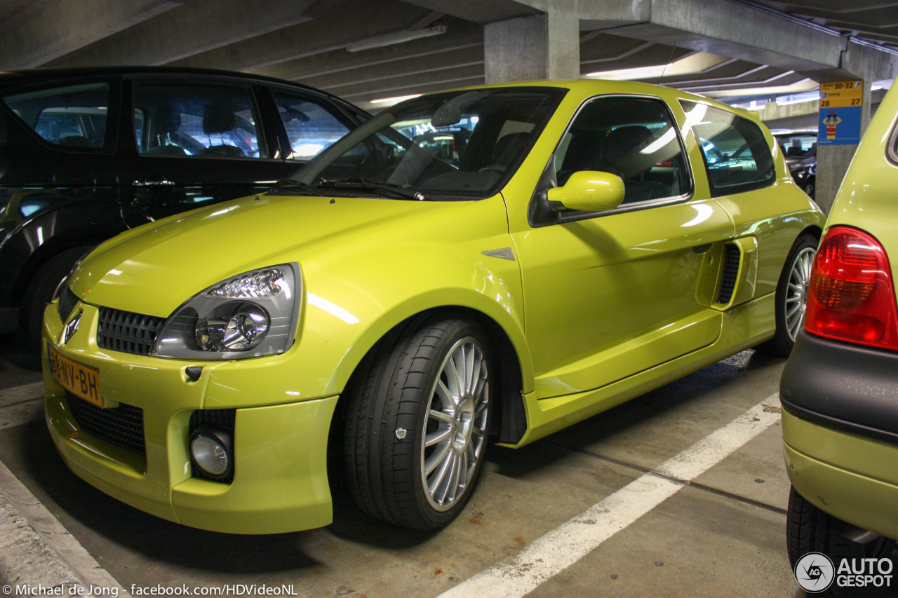 Renault Clio V6 Phase II - 16 October 2012 - Autogespot