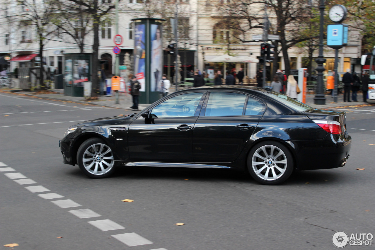 BMW M5 E60 2005 - 02 November 2012 - Autogespot