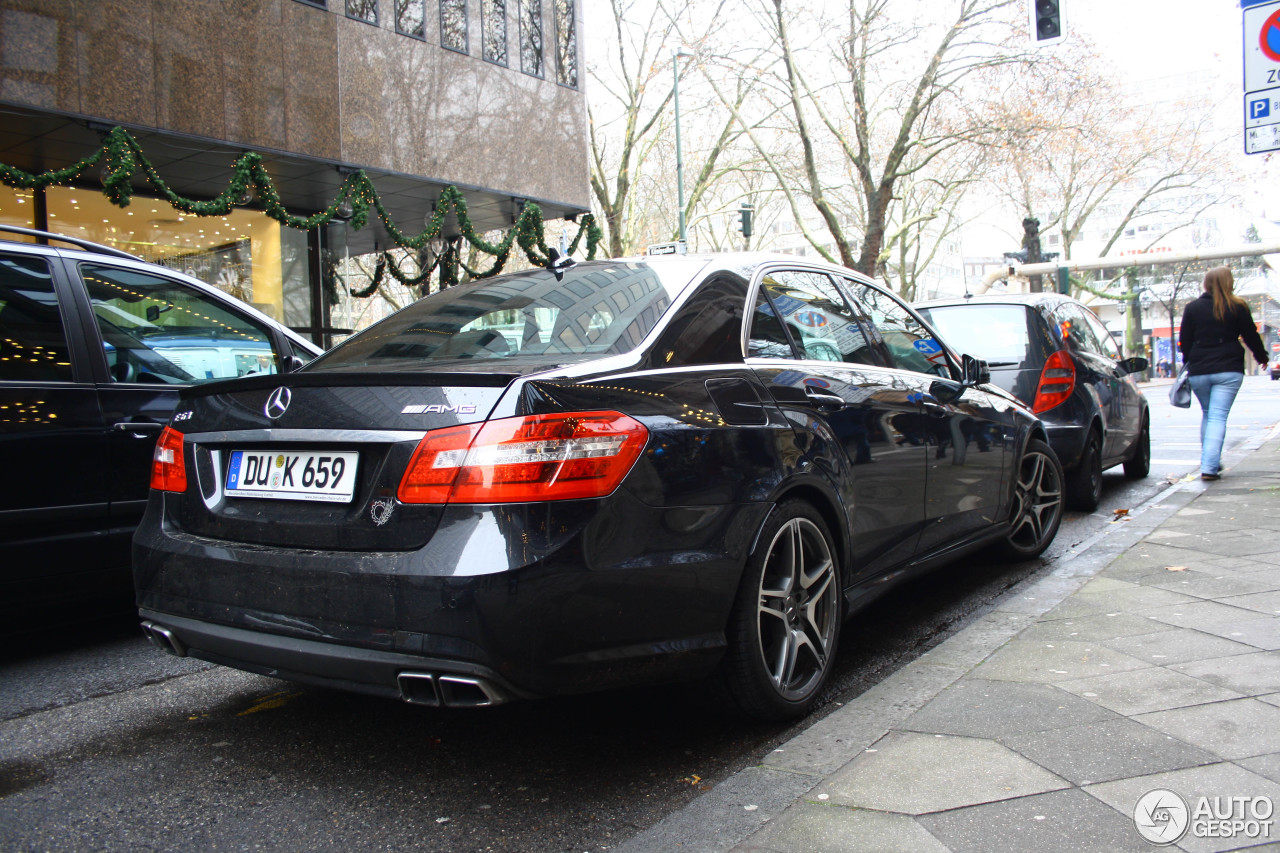Mercedes-Benz E 63 AMG W212 V8 Biturbo - 01 December 2012 - Autogespot