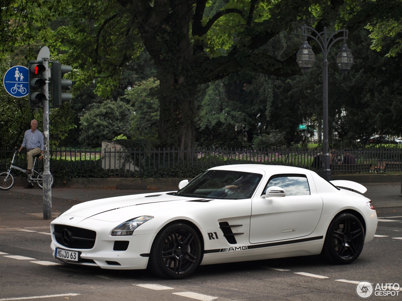 Mercedes-Benz SLS AMG - 03 March 2013 - Autogespot