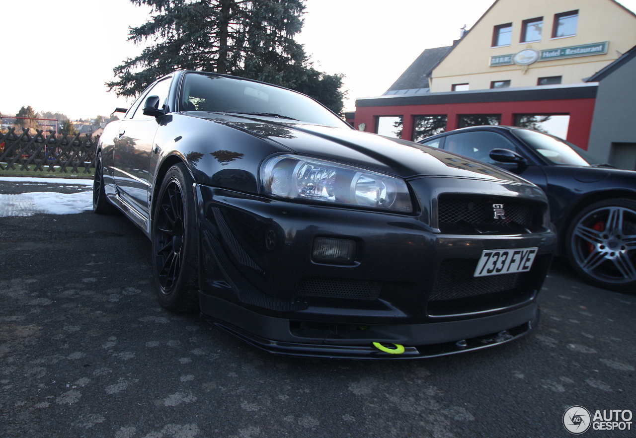 Nissan Skyline R34 GT-R V-Spec II - 05 April 2013 - Autogespot