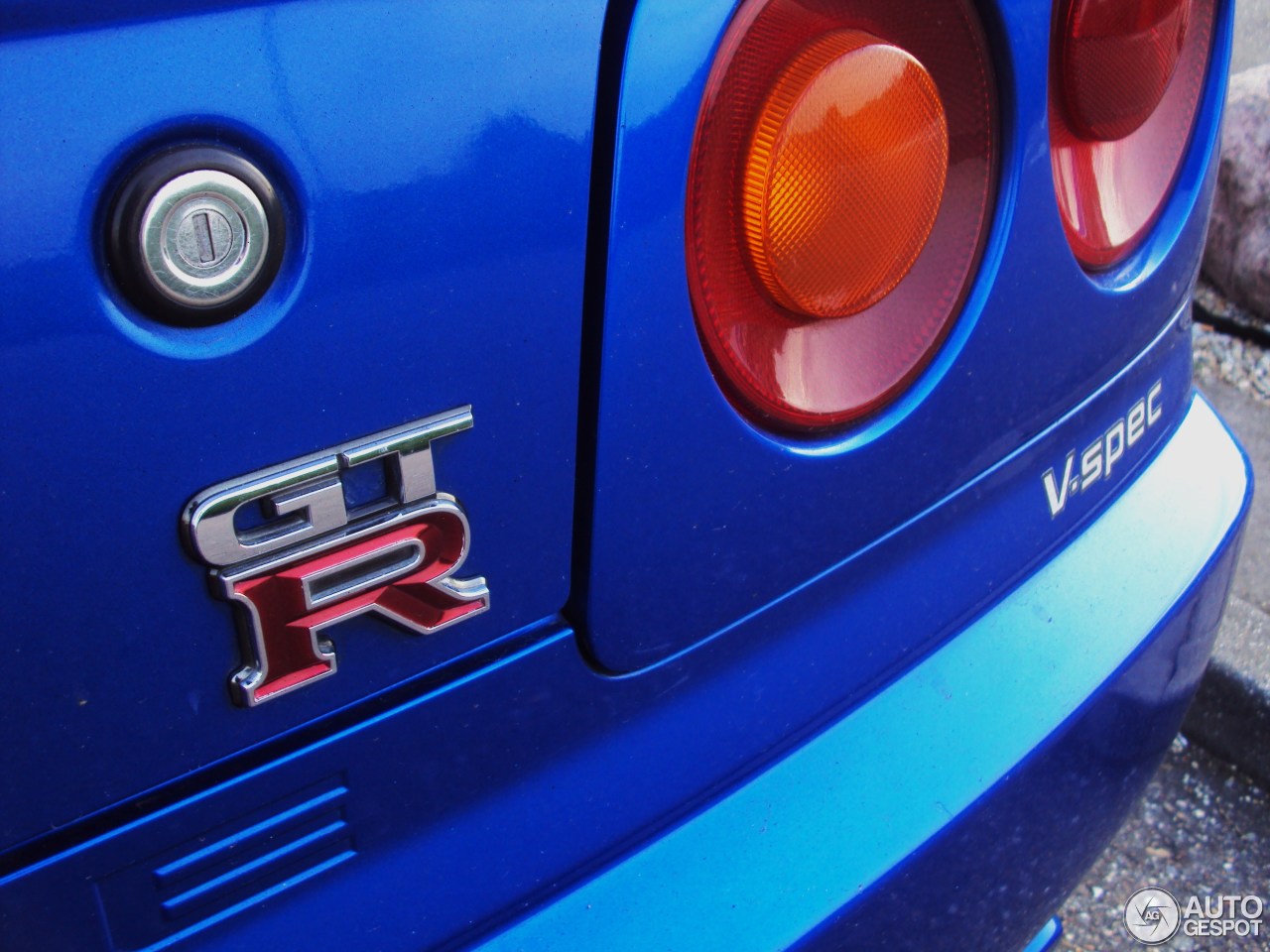 Nissan Skyline R34 GT-R V-Spec - 08 July 2013 - Autogespot