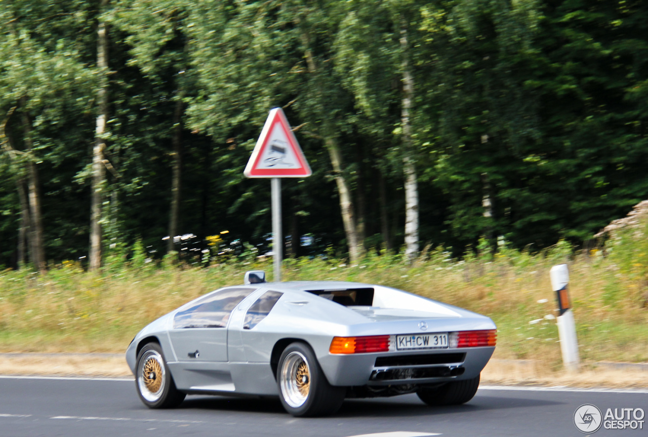 Isdera Imperator 108i - 22 August 2013 - Autogespot