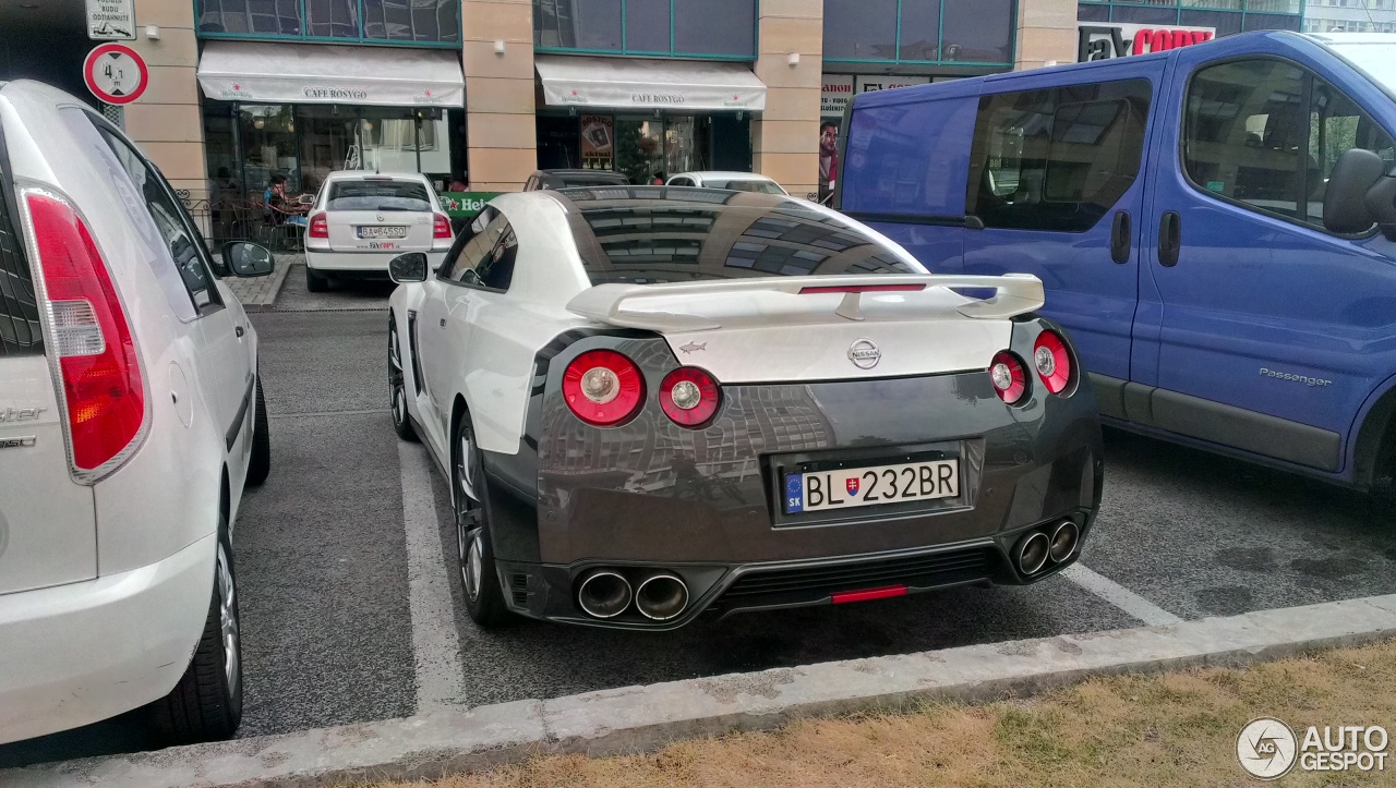 Nissan GT-R - 02 October 2013 - Autogespot