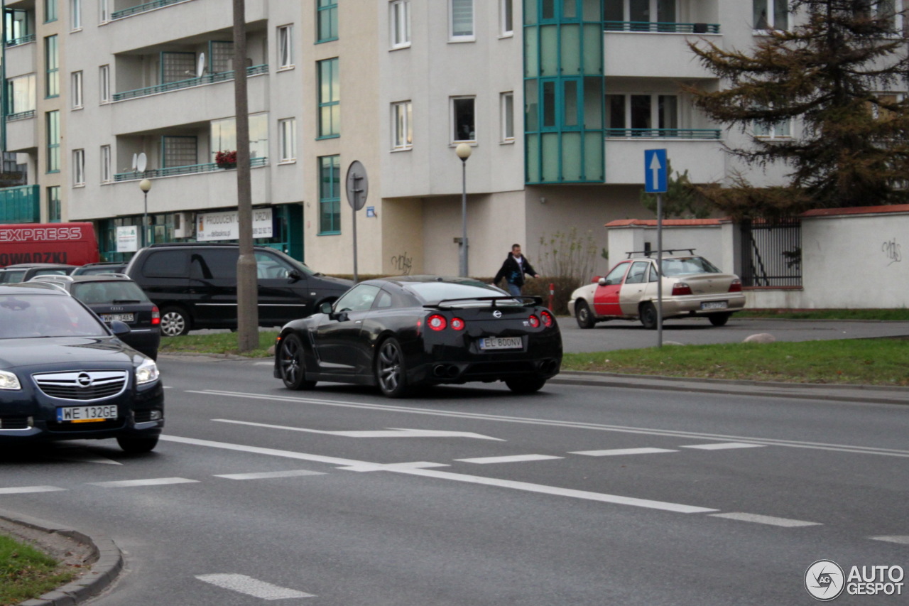 Nissan GT-R - 02 November 2013 - Autogespot