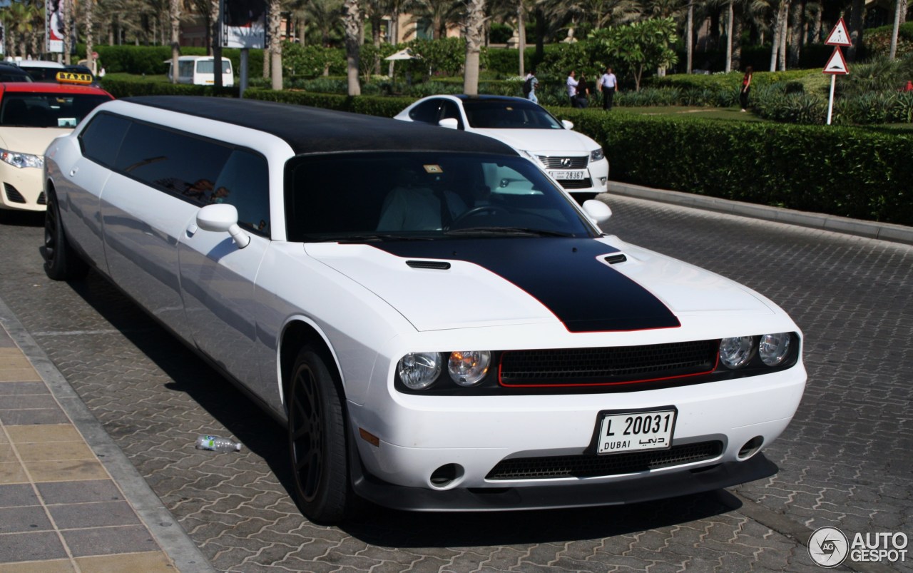 Dodge Challenger Limo