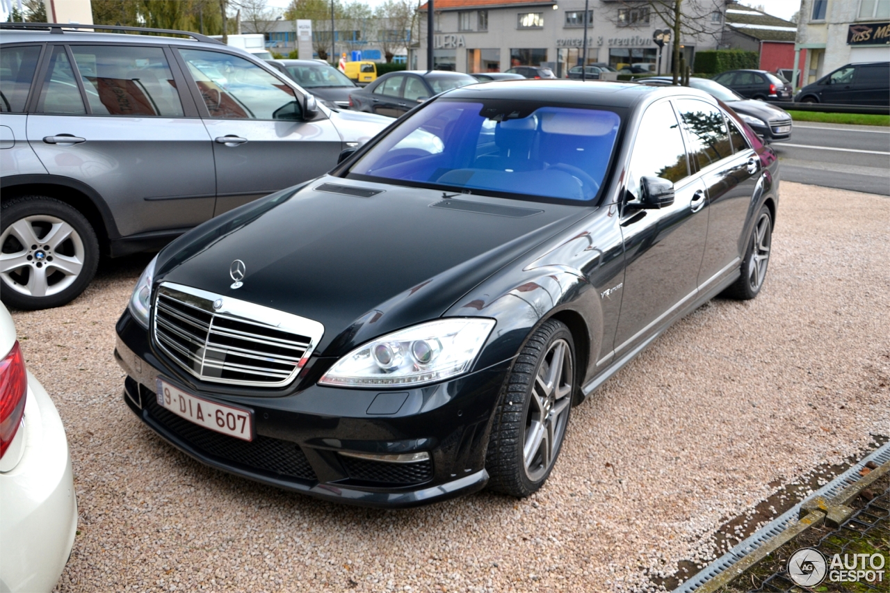 Mercedes-Benz S 65 AMG V221 2010 - 19 November 2013 - Autogespot