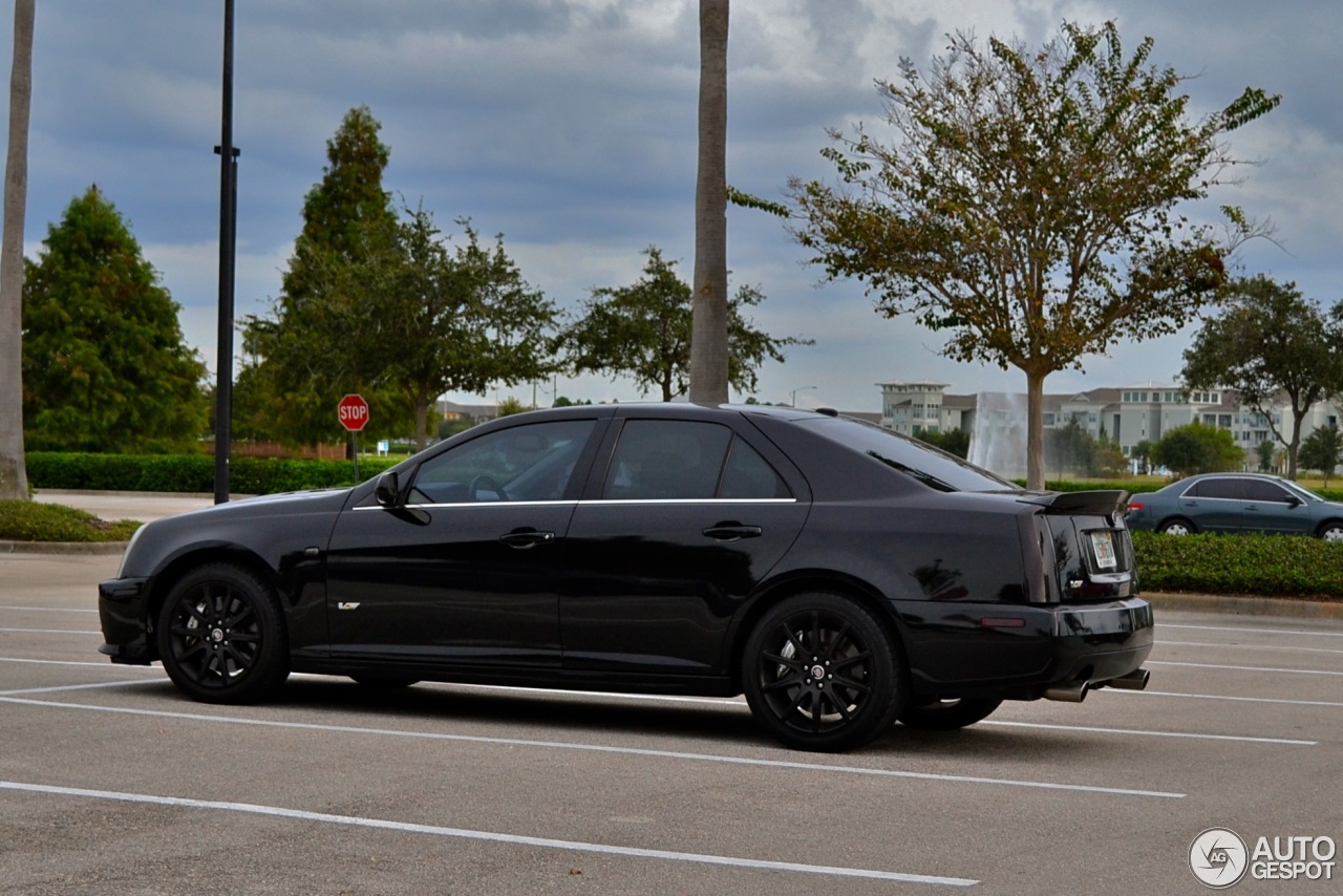 Cadillac STS-V - 29 November 2013 - Autogespot