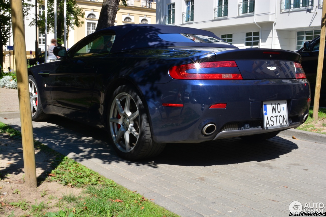 Aston Martin V8 Vantage Roadster - 08 December 2013 - Autogespot