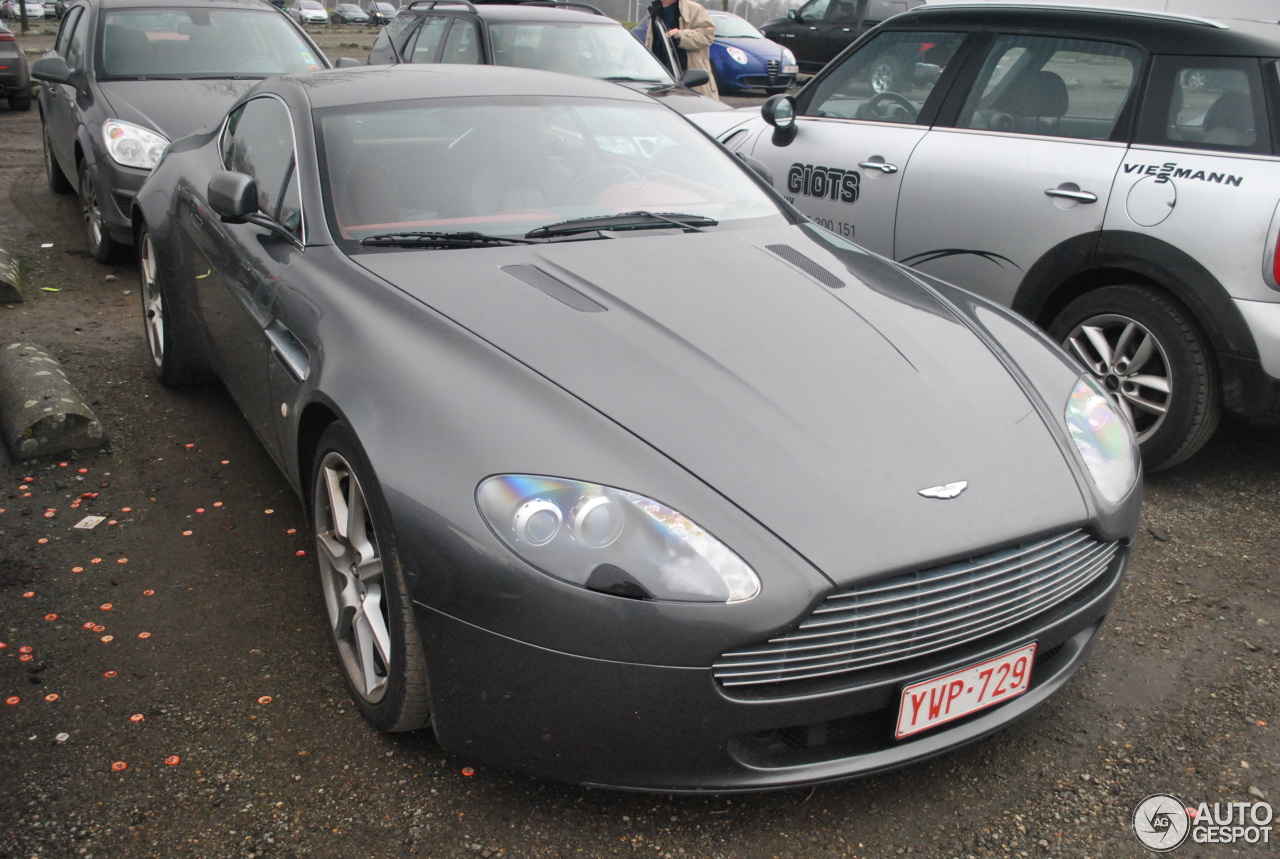 Aston Martin V8 Vantage - 23 January 2014 - Autogespot