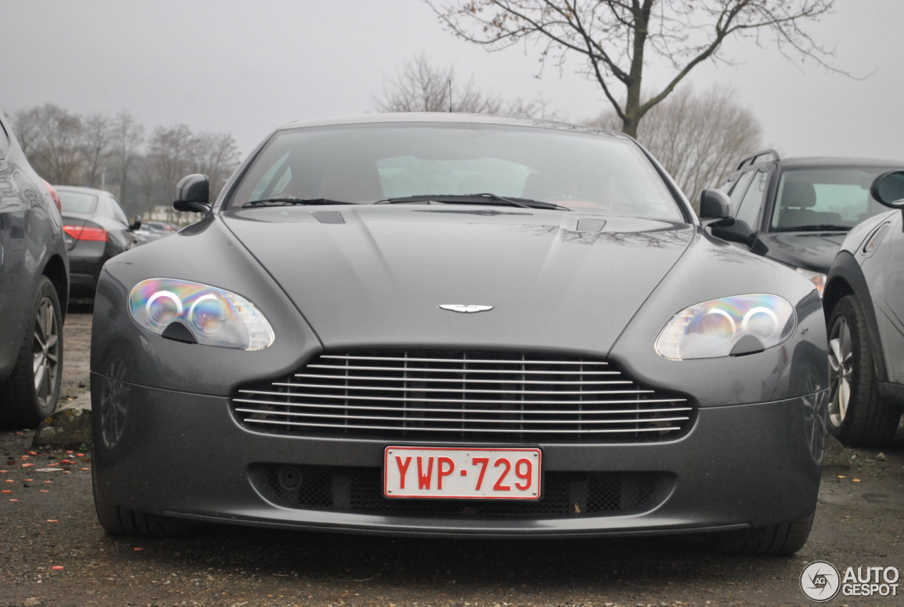 Aston Martin V8 Vantage - 23 January 2014 - Autogespot