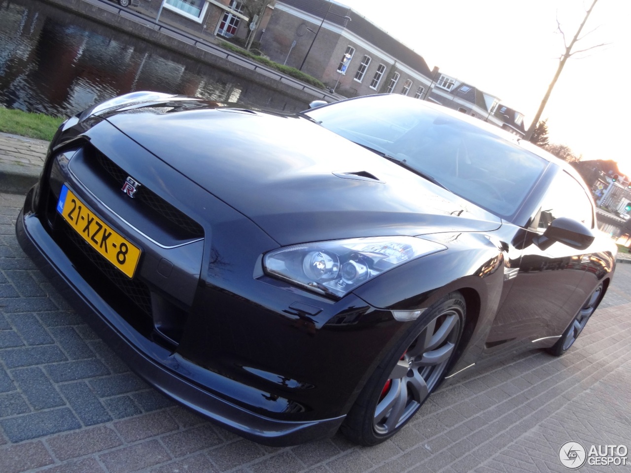 Nissan GT-R - 08 March 2014 - Autogespot