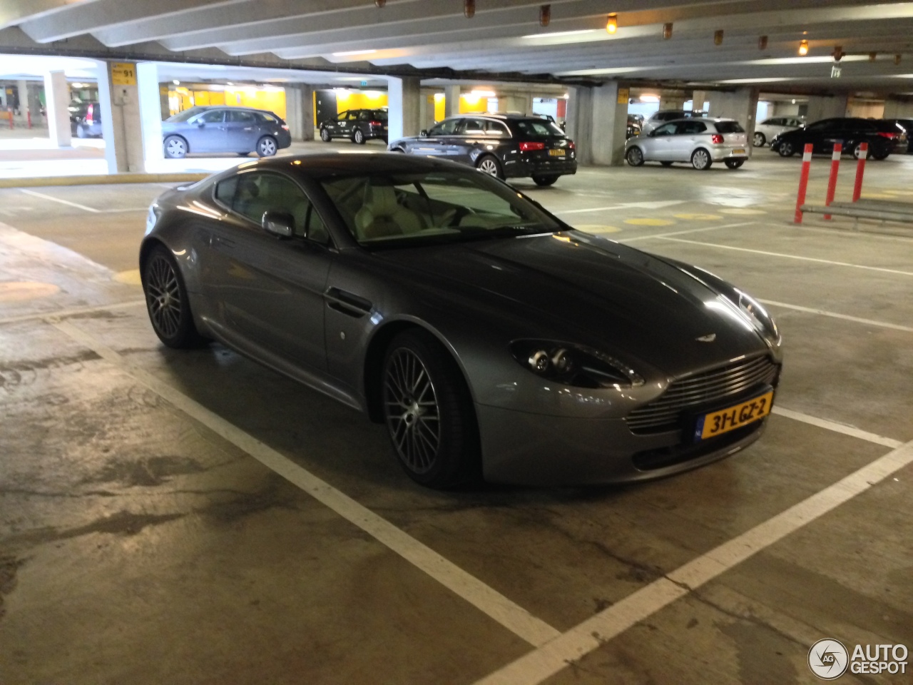 Aston Martin V8 Vantage - 19 April 2014 - Autogespot