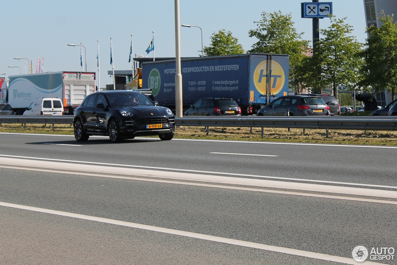 Porsche 95B Macan Turbo MkI - 16 May 2014 - Autogespot