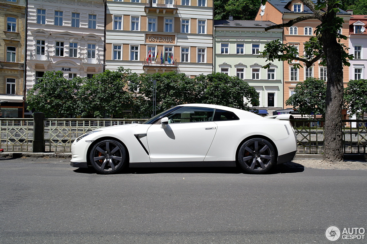 Nissan GT-R - 08 July 2014 - Autogespot
