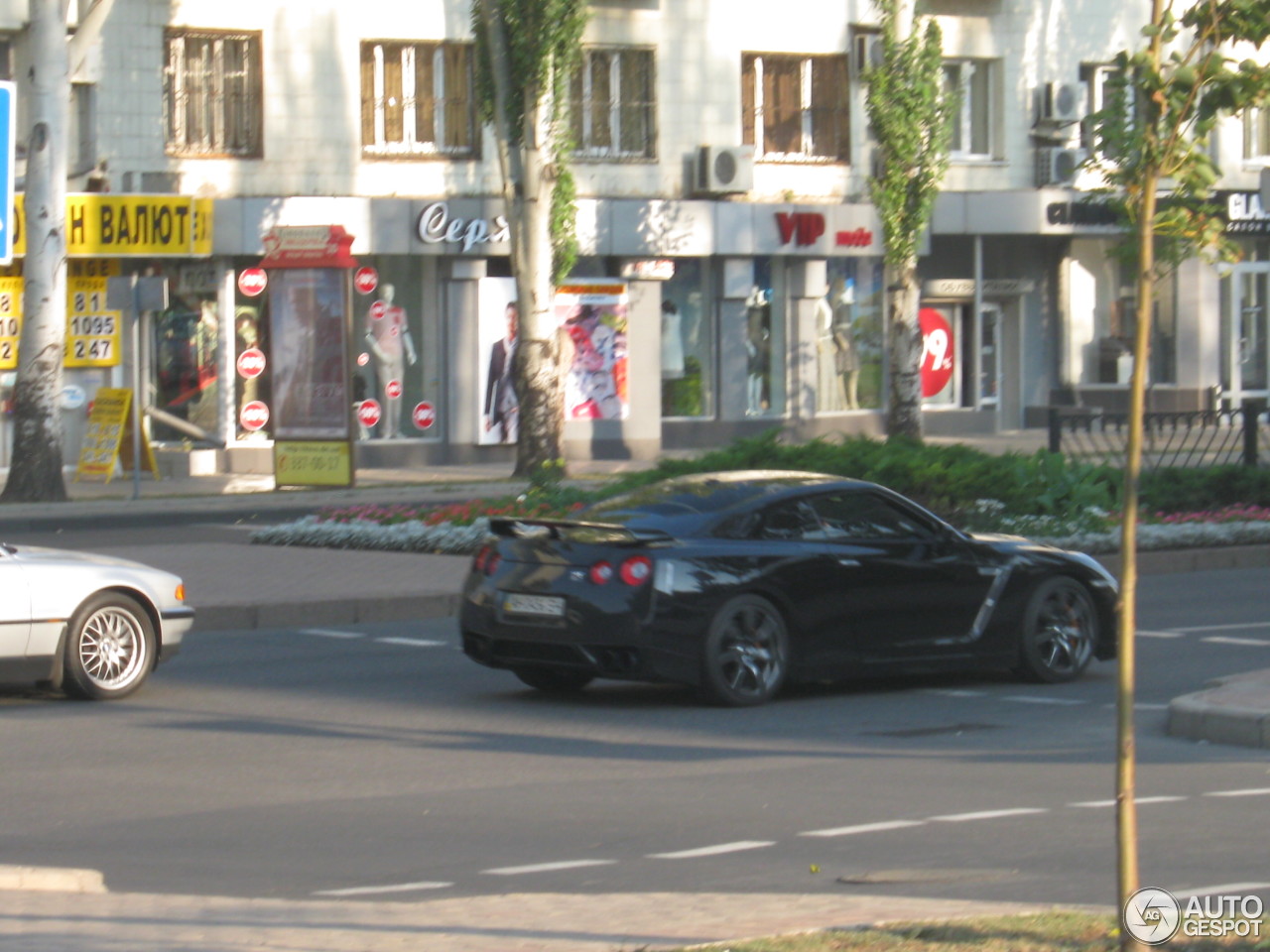 Nissan GT-R - 27 July 2014 - Autogespot