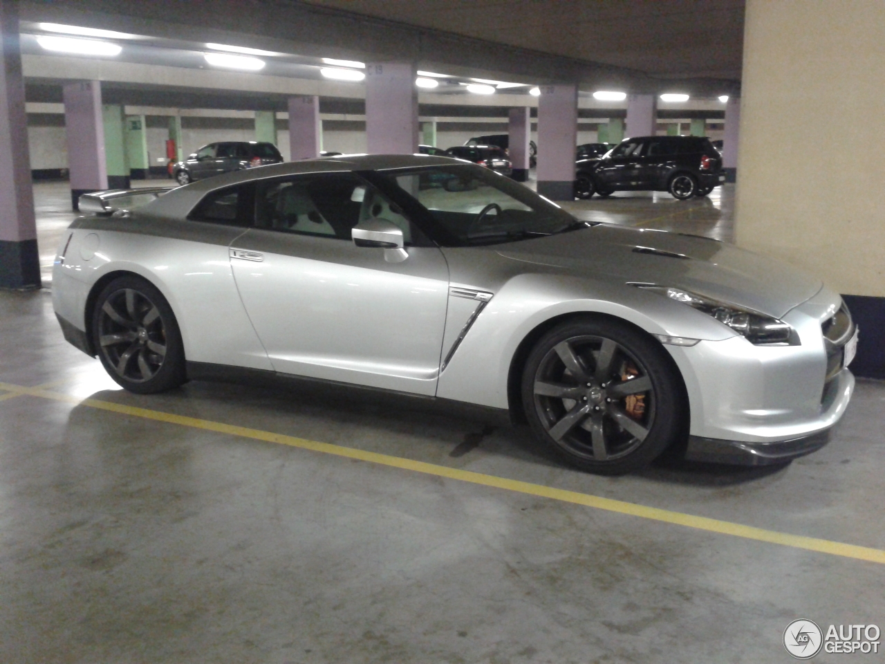 Nissan GT-R - 02 August 2014 - Autogespot