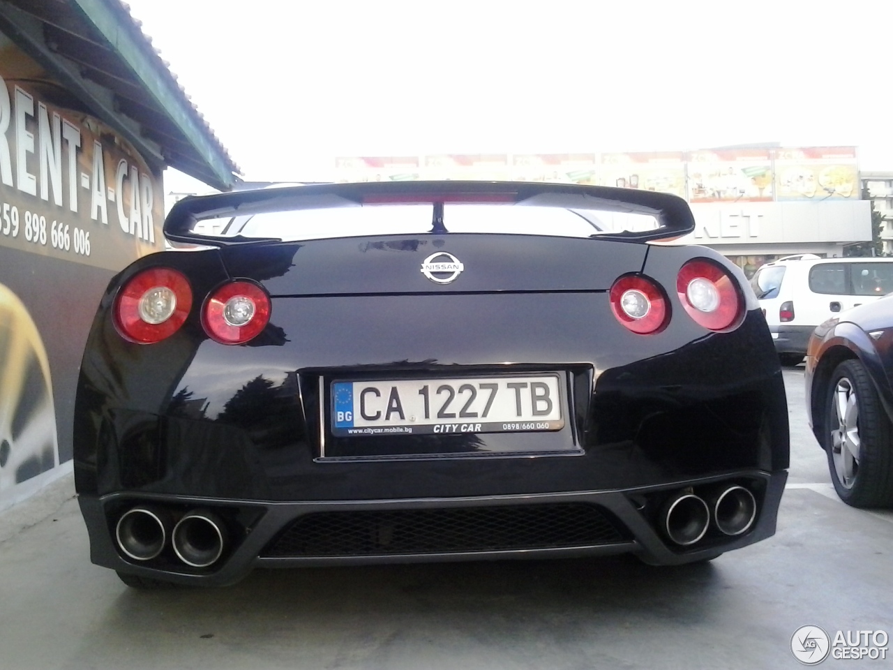 Nissan GT-R - 19 August 2014 - Autogespot