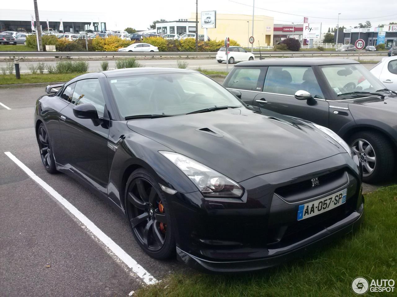 Nissan GT-R - 01 September 2014 - Autogespot