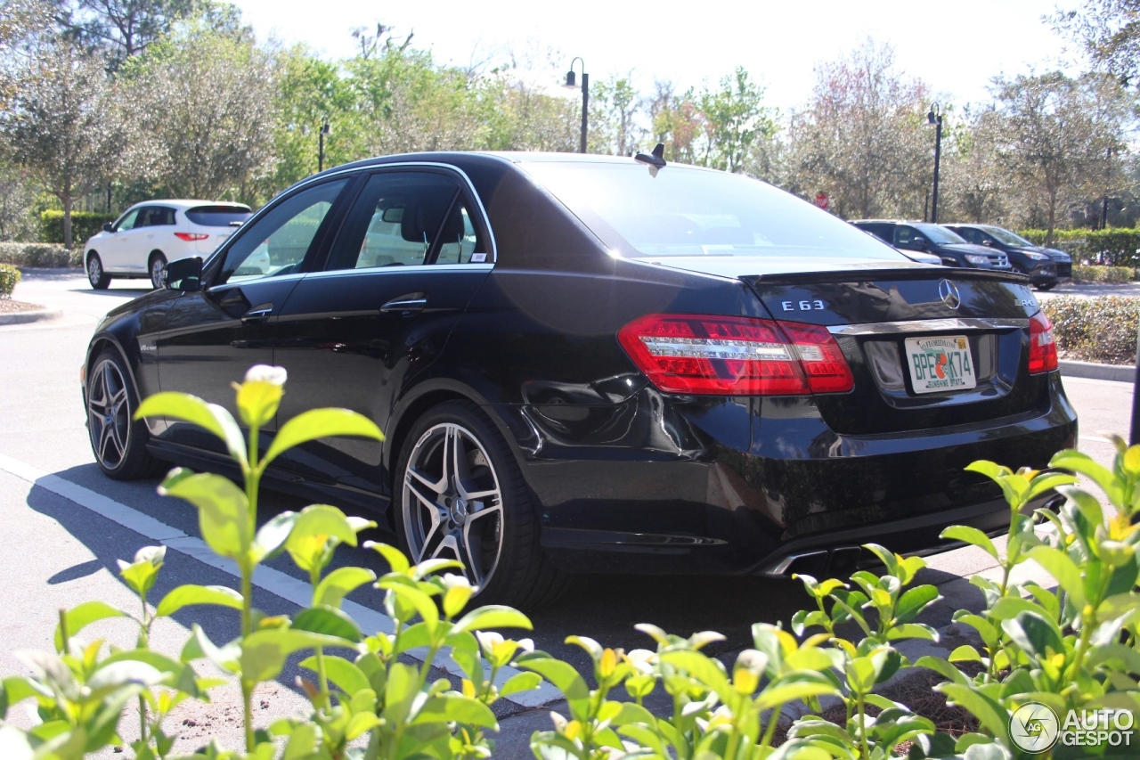 Mercedes-Benz E 63 AMG W212 V8 Biturbo - 17 September 2014 - Autogespot