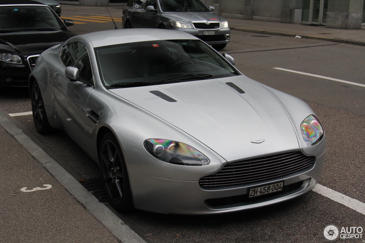Aston Martin V8 Vantage - 23 November 2014 - Autogespot