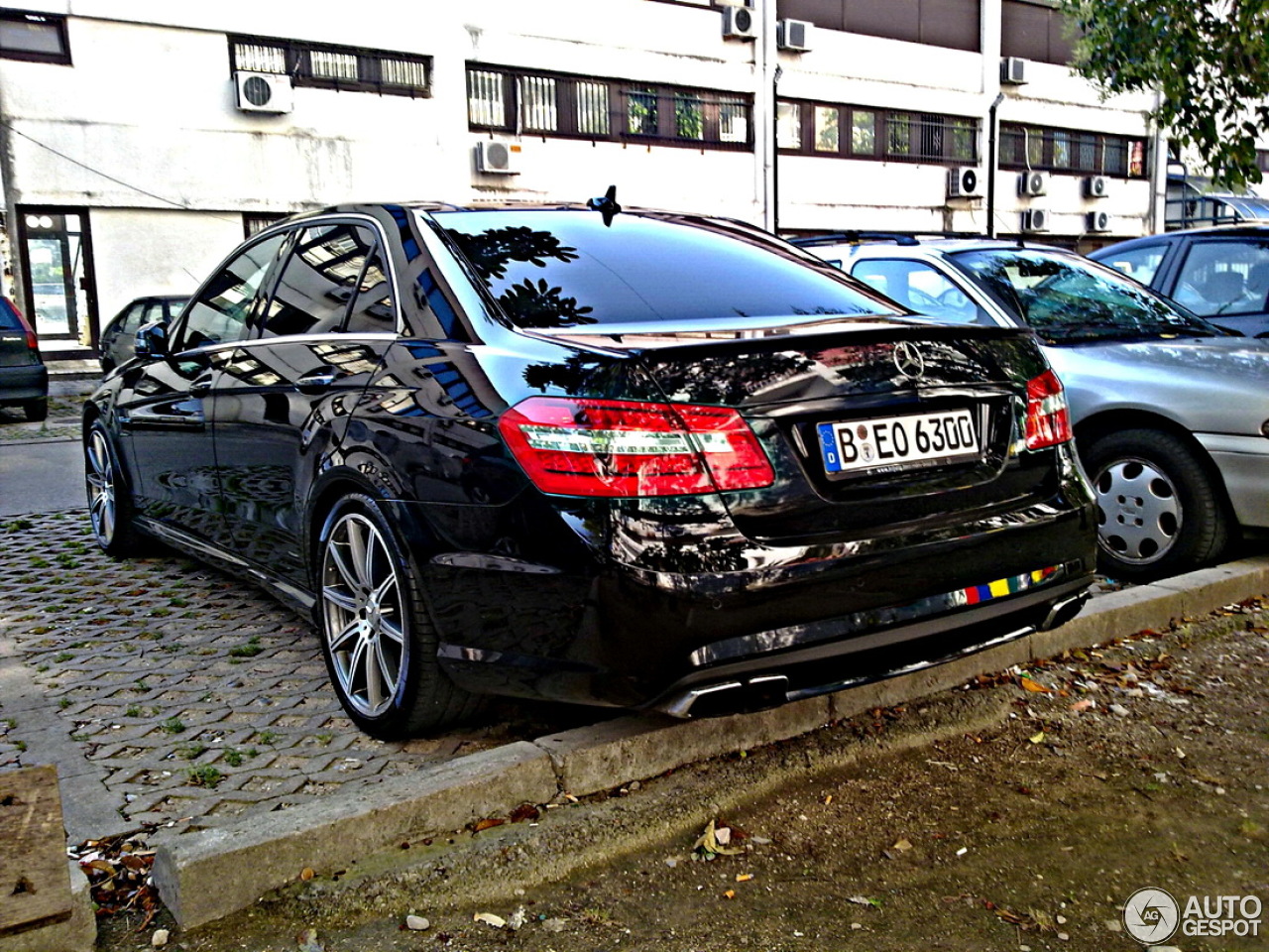 Mercedes-Benz E 63 AMG W212 V8 Biturbo - 13 December 2014 - Autogespot