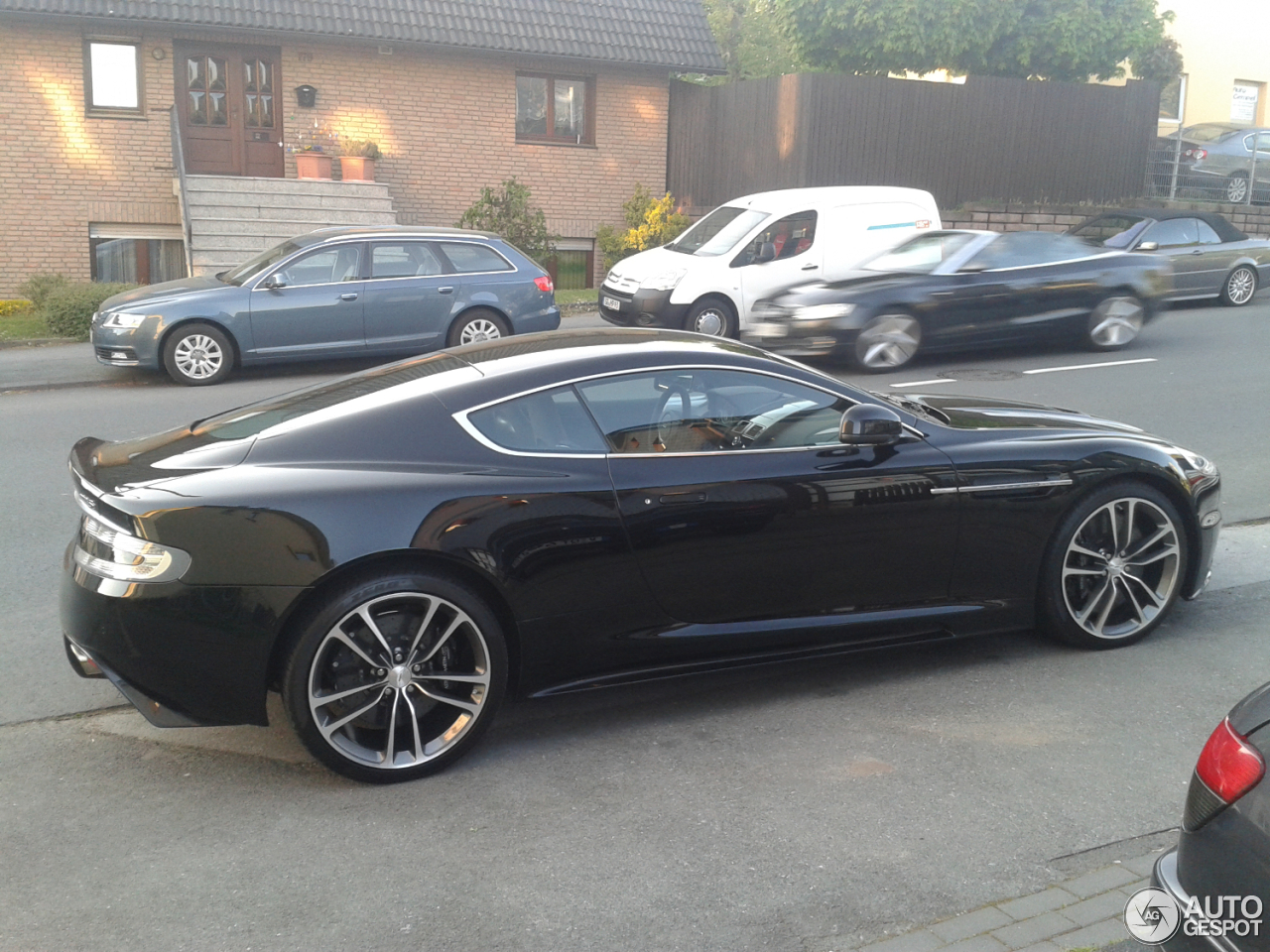 Aston Martin DBS - 22 December 2014 - Autogespot