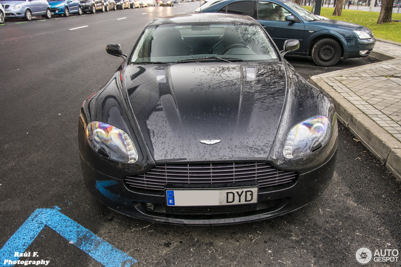 Aston Martin V8 Vantage - 07 February 2015 - Autogespot