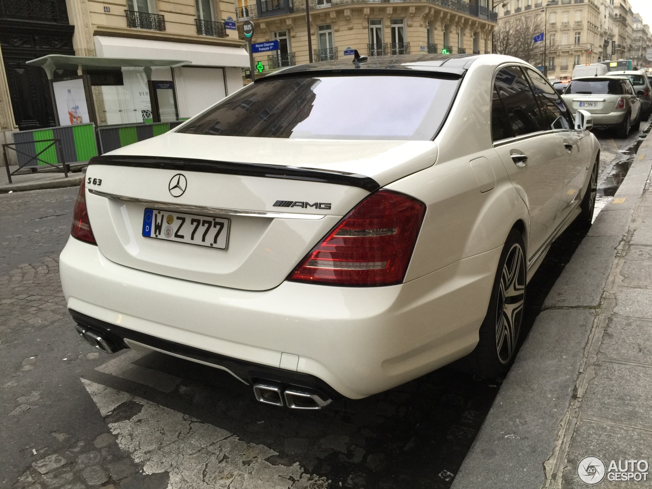Mercedes-Benz S 63 AMG W221 2011 - 17 February 2015 - Autogespot