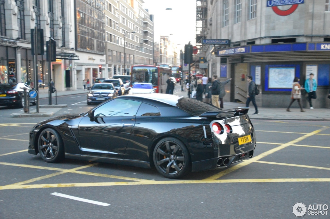 Nissan GT-R - 20 February 2015 - Autogespot